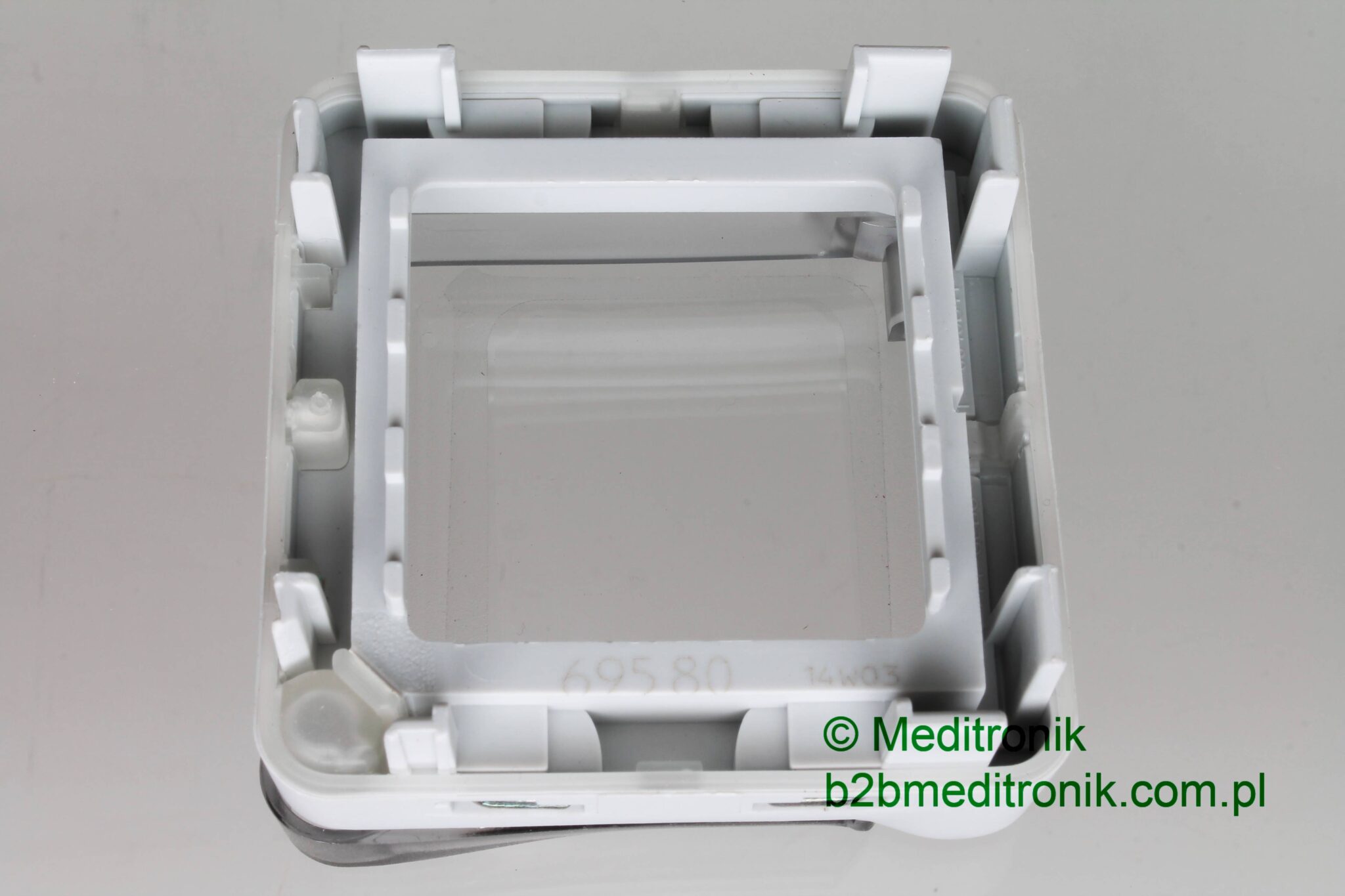 PLEXO55, adapter do montażu modułów mosaic.